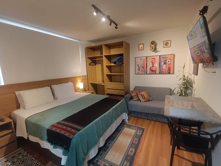 Studio ÁFrica | Estilo, Conforto E Localização - Curitiba