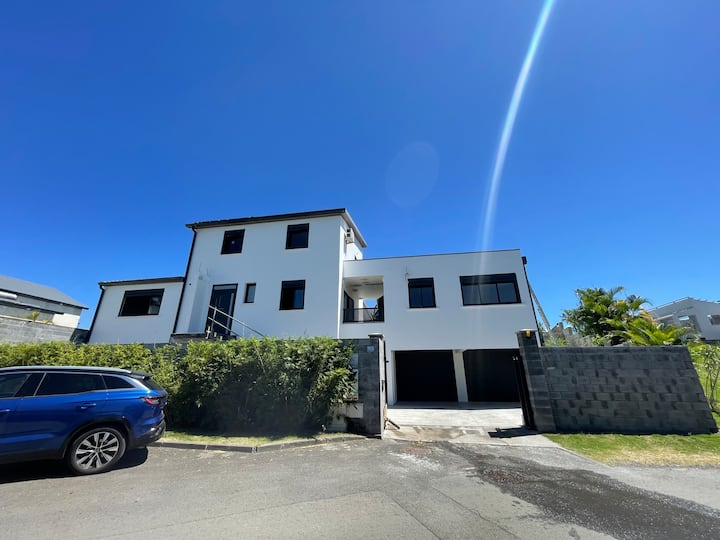 Villa Avec Piscine Et Cuisine Extérieure - Réunion