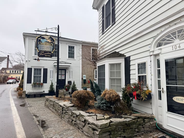 Dorian Gray Condo - Center Of Town - Provincetown, MA