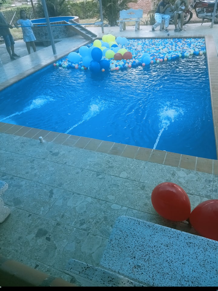 Escápate Un Día, Renuévate Toda La Semana - Versalles