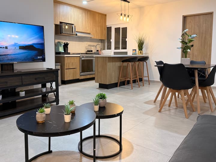 Entire Apartment In Villas Del Refugio, Querétaro - Mexico