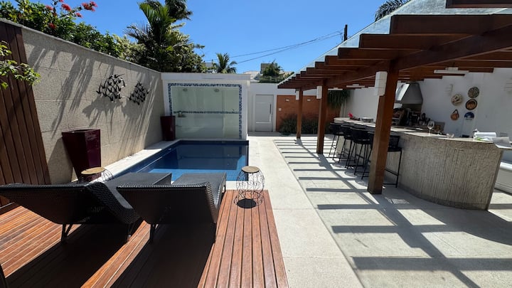 Próximo A Praias, Mansão C/ Piscina, 4q, 3 Suítes. - Recreio dos Bandeirantes