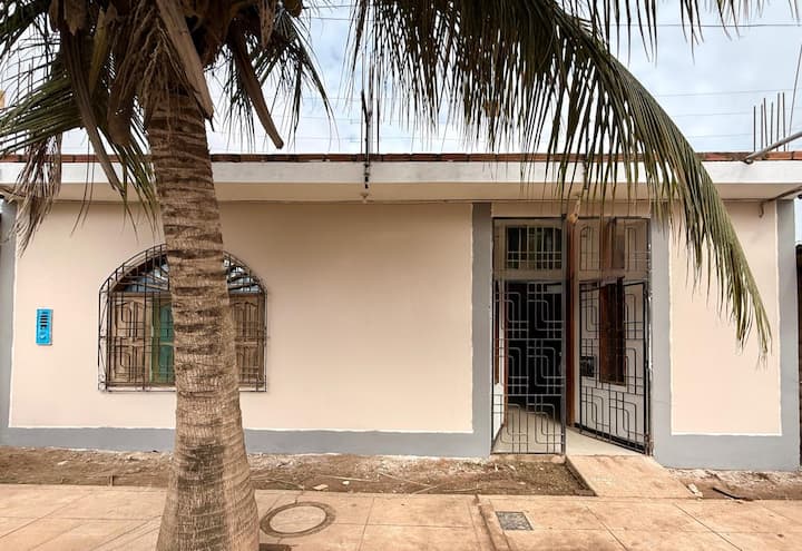 Céntrico Y Cómodo Alojamiento Familiar - Pucallpa. - Pucallpa