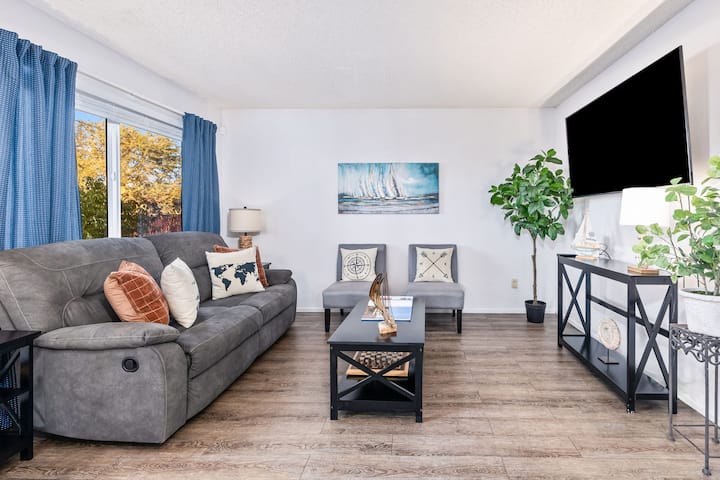 Sail Away Casa: Downtown Tucson’s Best Epic - Casino Del Sol