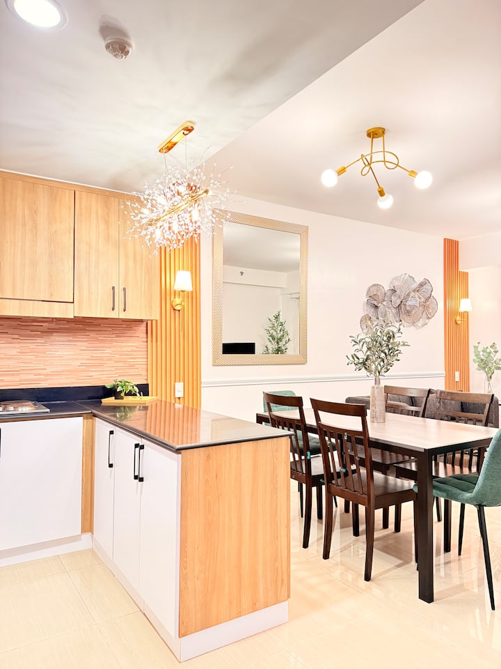 Casa Royalé 2br & 2bath @ Shore Near Moa & Airport - Manila