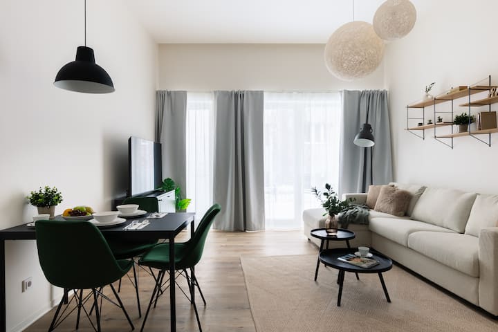 Bright Spacious Apartment For 4 With Terrace - Prag