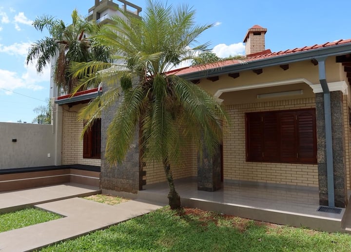 Confort Y Tranquilidad En Encarnación - Encarnación