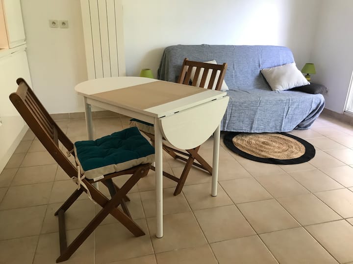 Découvrez Ce Confortable Studio à Menton - Menton