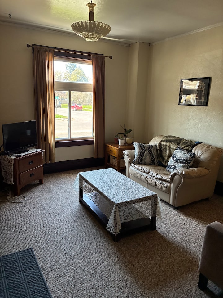 Lights On Lamborn #1 (1 Bedroom) - Duluth, MN