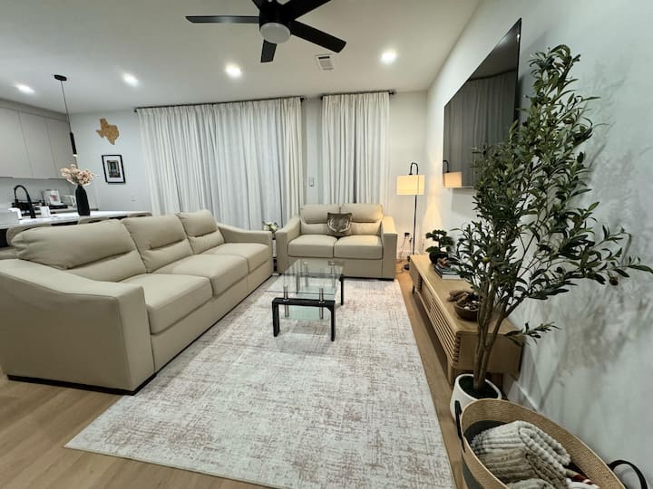 Flyers Landing, Near Love Field, Utsw, Modern 3br - Dallas, TX