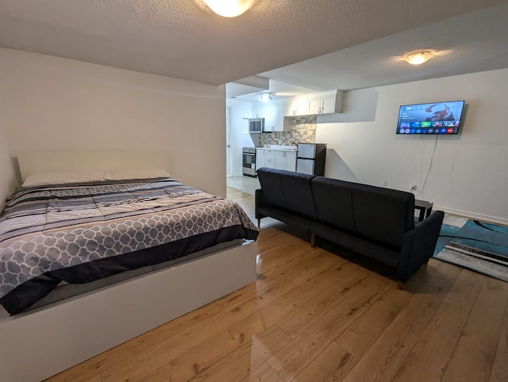Comfy Private Basement Suite - Ottawa