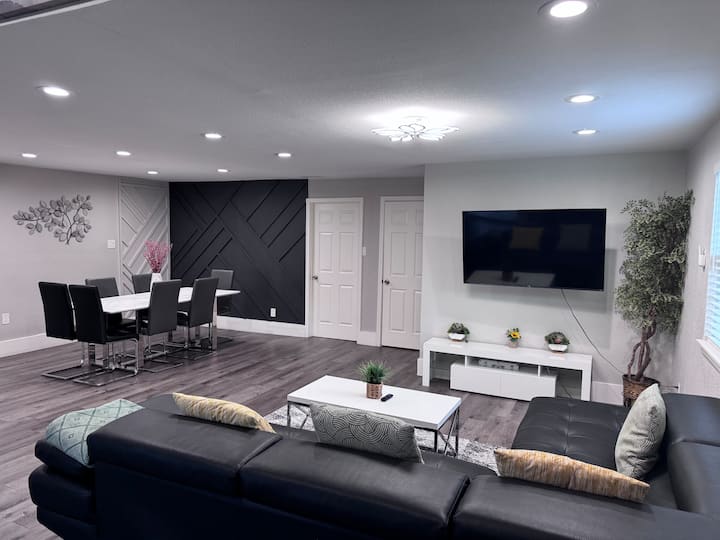 Cozy-4br/4ba - Houston, TX