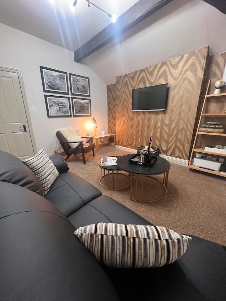 The Summit (Near Conference Centre) “Free Parking” - 하로게이트