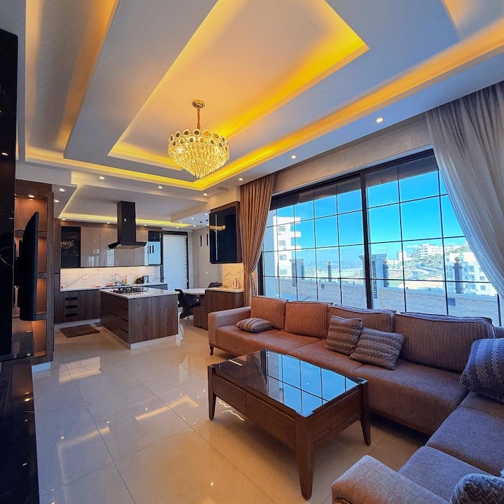 شقة فاخرة جدا ارضية ب اطلالة بانورامية في قلب عمان - Jordânia