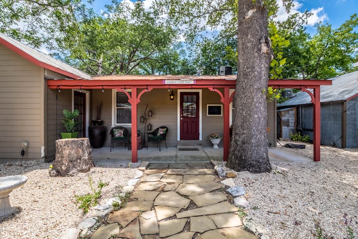 Chile Roja | Downright Comfort, Mexico Style - Comfort, TX