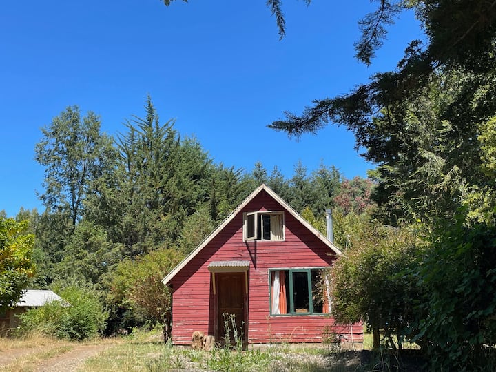 Casa De Campo - Bed And Breakfast - Chileno/alemán - Nueva Imperial
