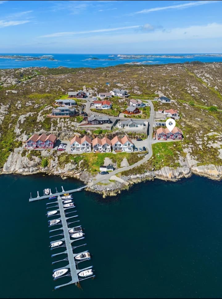 Moderne Rorbu Med Fantastisk Utsikt På Hellesøy - Øygarden kommune