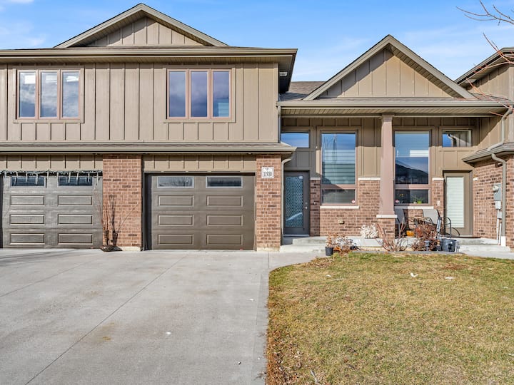 Clean & Quiet Windsor Stay With 4 Beds - Windsor