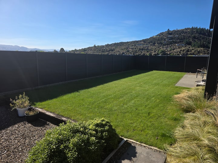 Wanaka Alpine Retreat - Wānaka