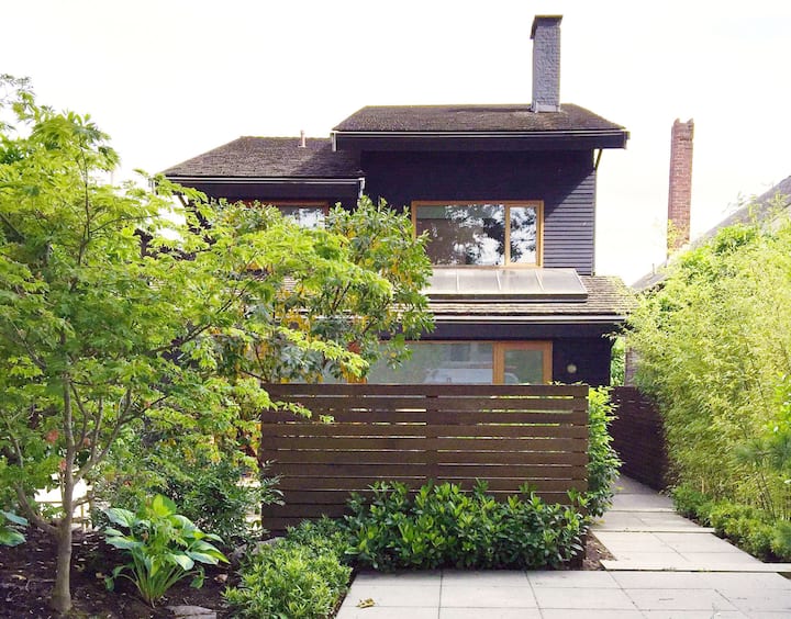 Westcoast Modern : Entire Home : Fifa Fan Zone! - Burnaby