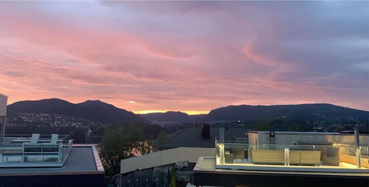 Moderne Bolig Sentralt Mellom Flyplass Og Sentrum - Bergen Airport (BGO)