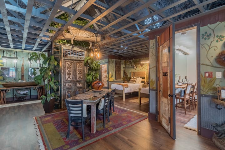 Kooyah! | An African Retreat At Downright Comfort! - Comfort, TX