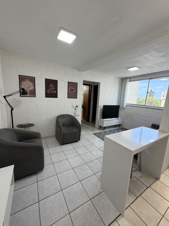 Apartamento 2 Dormitórios Com Estacionamento - Santa Maria