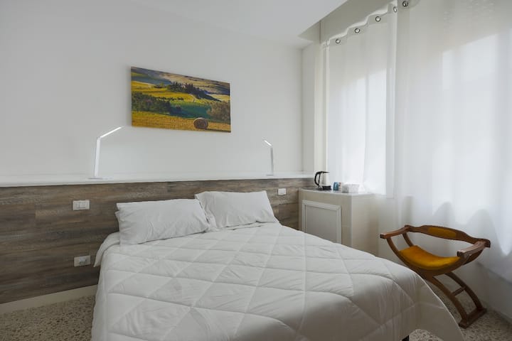 Camera Doppia Con Bagno E Doccia - Avezzano