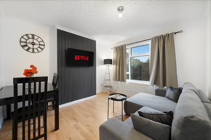 Canary Wharf London Apartment Near Tube & Shops - Greenwich