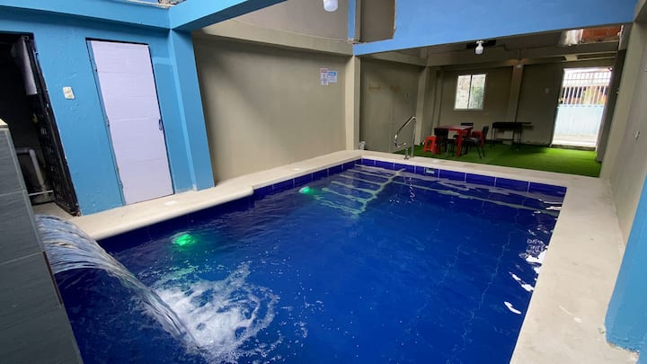 Casa De Playa Con Piscina Privada - Crucita