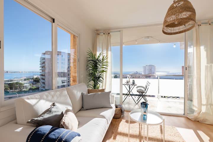 Bright Sea View – Home Office Ready - Palma
