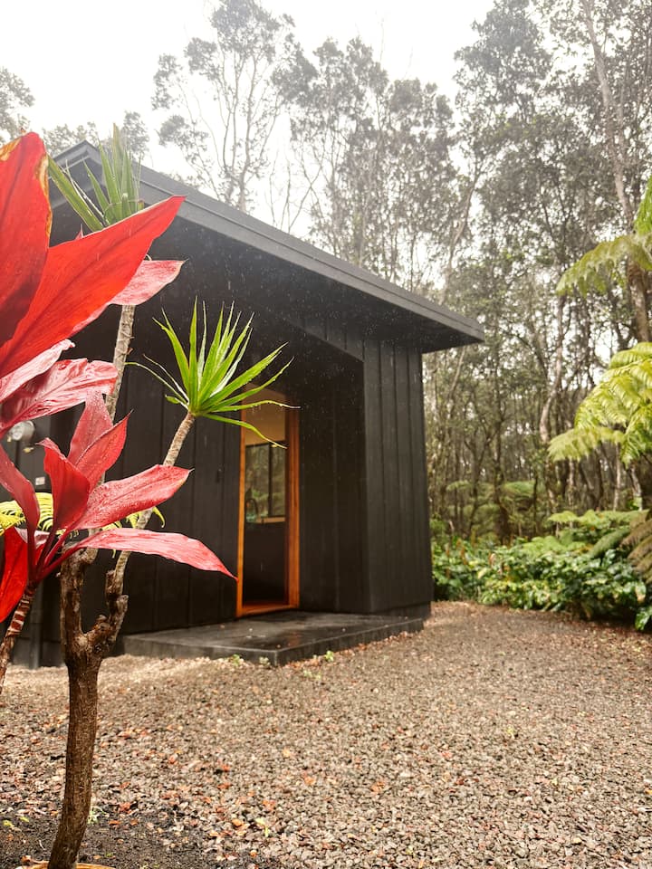 Mahina Ohana - Volcano, HI