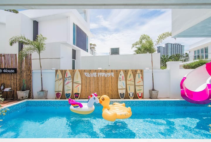 7 Bedroom Pool Villa, Palm Oasis - Pattaya