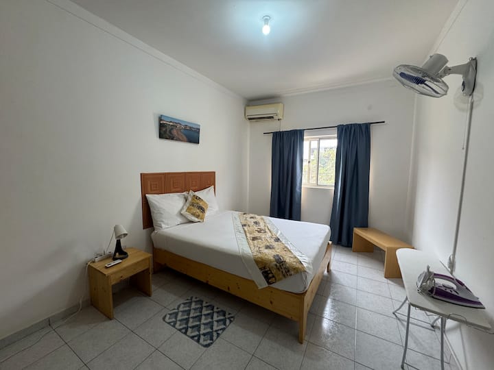 T3 Espaçoso No Centro, 10 Min Da Praia - Praia