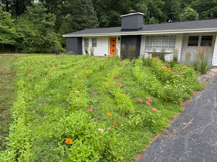 Maudlin Meadows -A New Buffalo Retreat - New Buffalo, MI