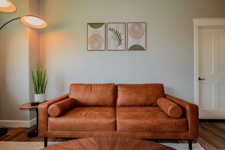 Mid-century Modern Haven - Heart Of Cda - Coeur d'Alene, ID