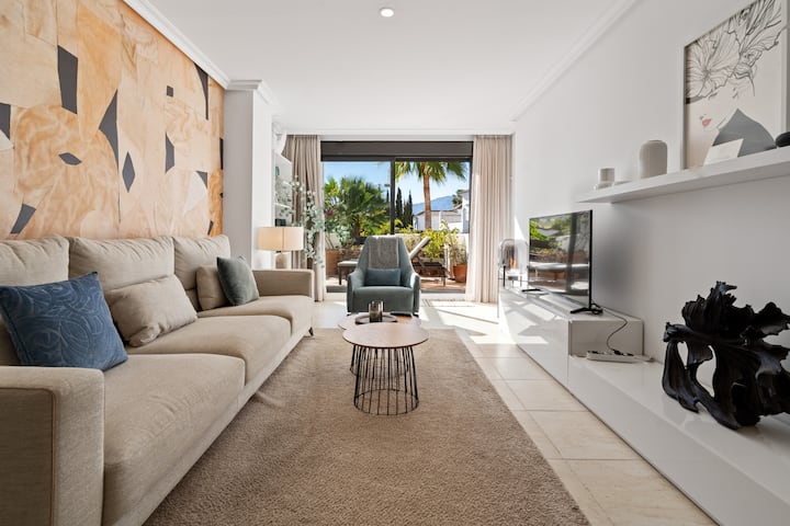 Garden View Retreat W/ Pool & Beach Access - Estepona