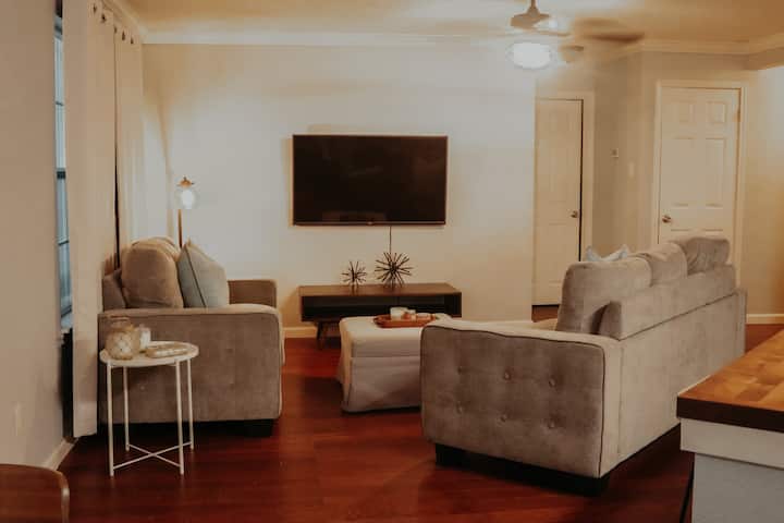 Living La Vida In Round Rock Tx, Best Location. - Round Rock, TX