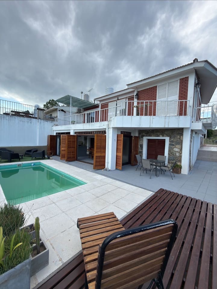 Casa Con Pileta En Barrio Privado Playa Doradas - Alta Gracia