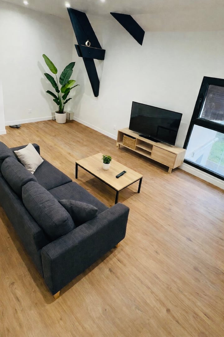 T2 Moderne Et Lumineux, Calme, Proche Centre-ville - Tremblay-en-France