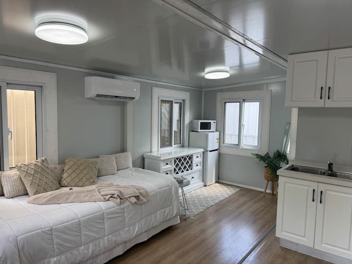 Fresh Ferguson, Wine Tours And Transfers Available - Kitchener