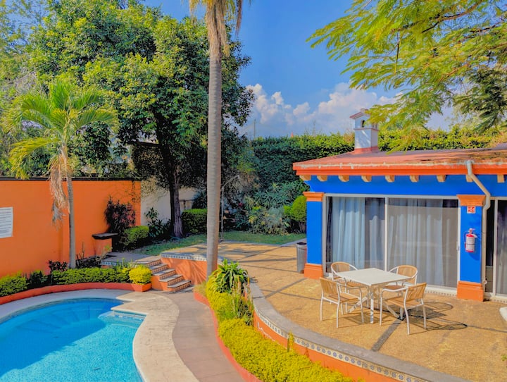 10 Habitaciones Gran Jardín Y Alberca En Centro - Cuernavaca