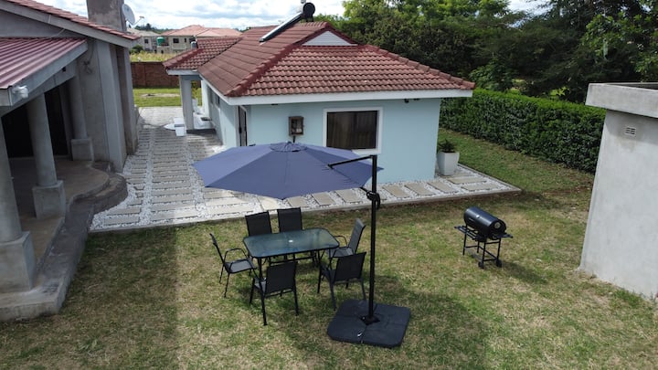 Spacious, Bright, Inviting 2‑bed Home. - Harare