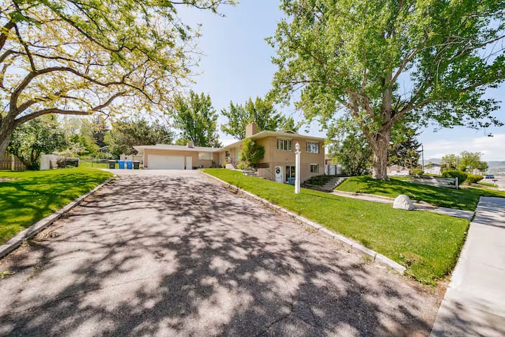 Gate City Guesthouse (Entire Triplex) - Pocatello, ID