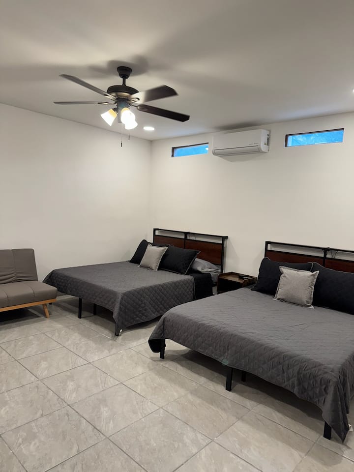 Suite Cómoda A Unos Minutos Del Consulado. - Santa Catarina, México