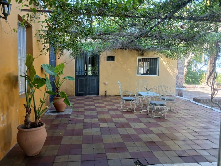 Villa Antigua Con Piscina
"Quinta El Tata" - Paraná