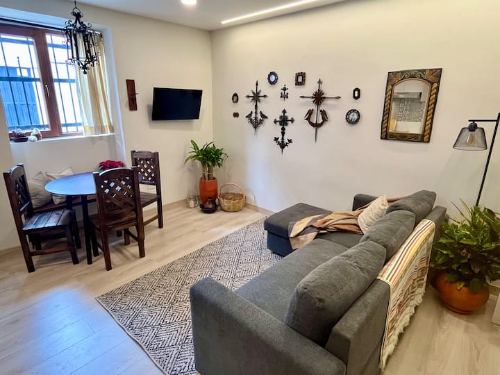 Luxury Colonial Loft In Historic Center - Ecuador