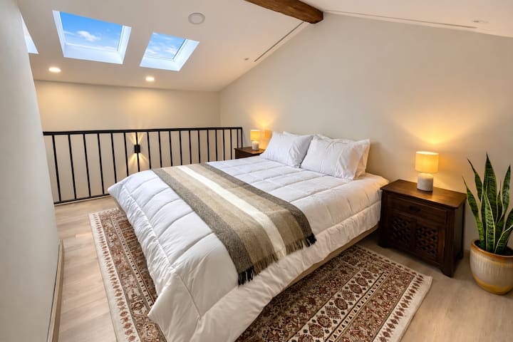 Colonial Loft: Centro | Tranvía + Fiber Wifi - Cuenca