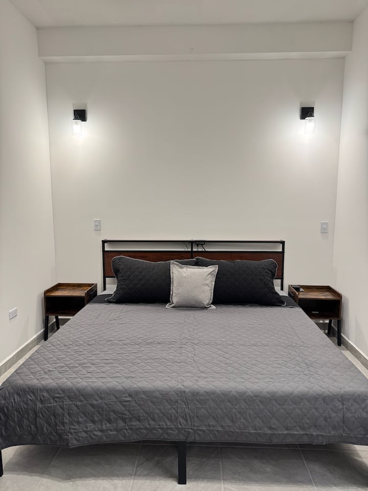 Suite Cómoda A Unos Minutos Del Consulado. - Santa Catarina