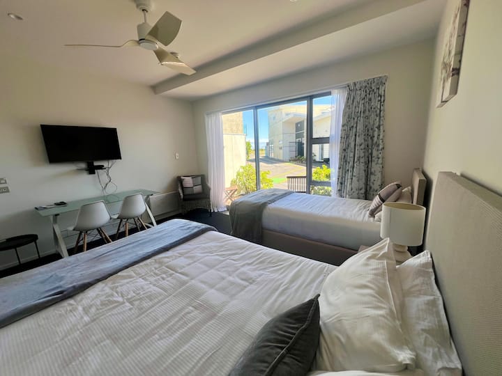 Seaside Studio - Carters Beach - Westport, New Zealand